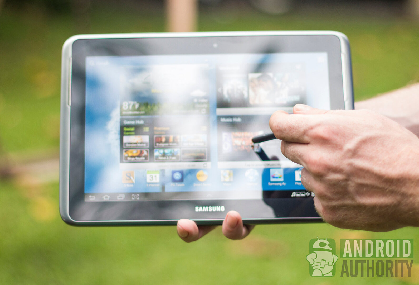 Samsung Galaxy Note 10.1 GT-N8013 full review [video]