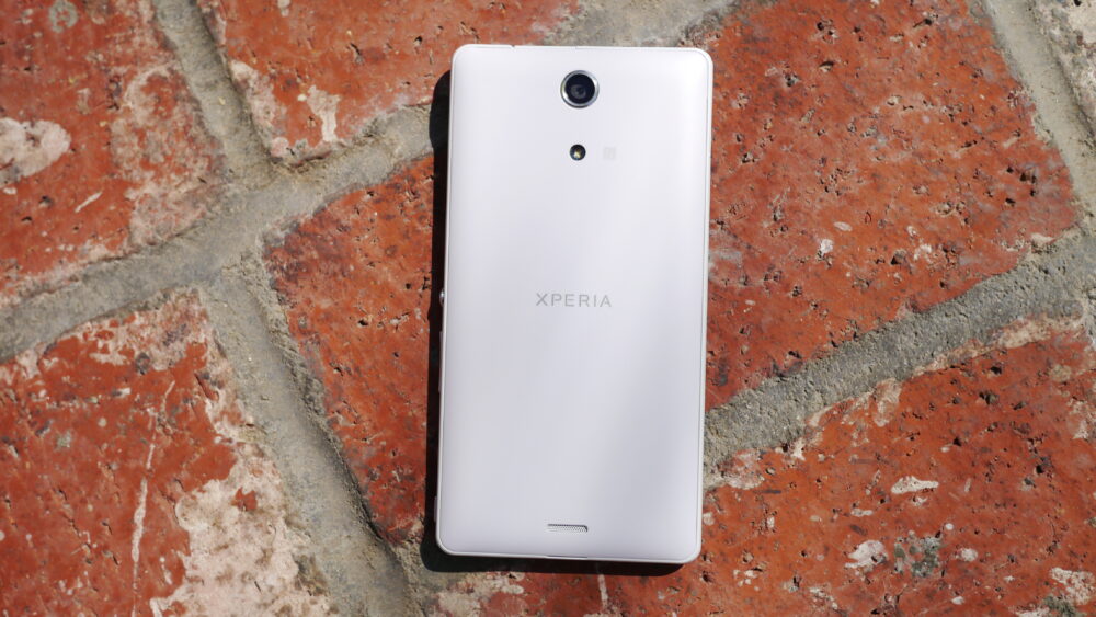 Sony Xperia ZR review - Android Authority