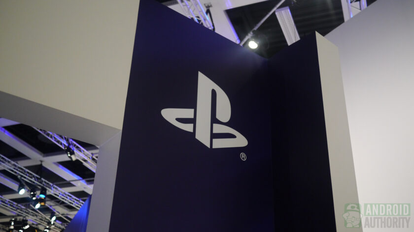 Sony PlayStation VR launches in October with $399 price tag