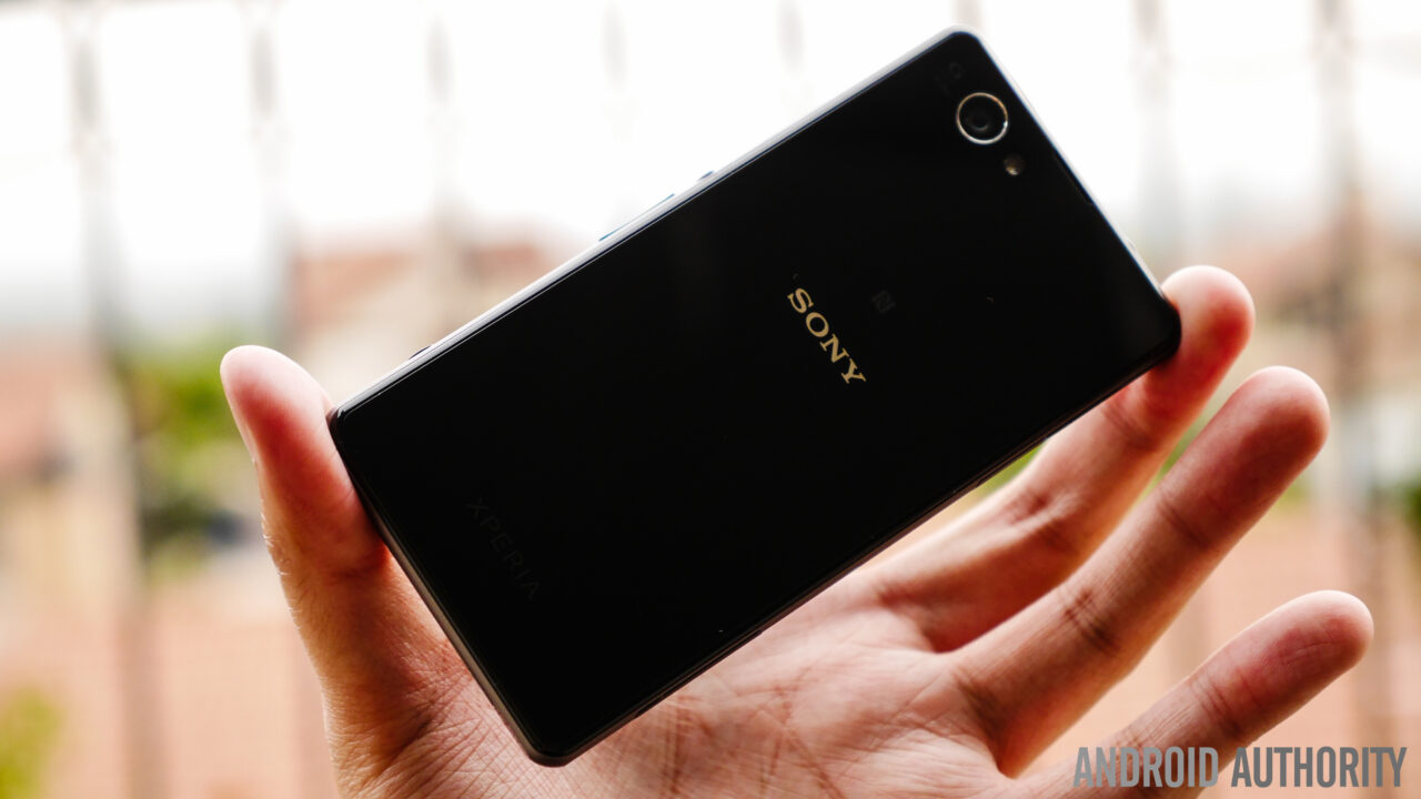 Sony Xperia Z1 Compact unboxing and first impressions