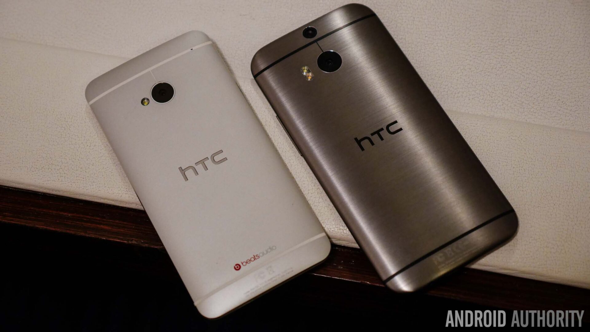 HTC One (M8) vs HTCOne (M7) quick look