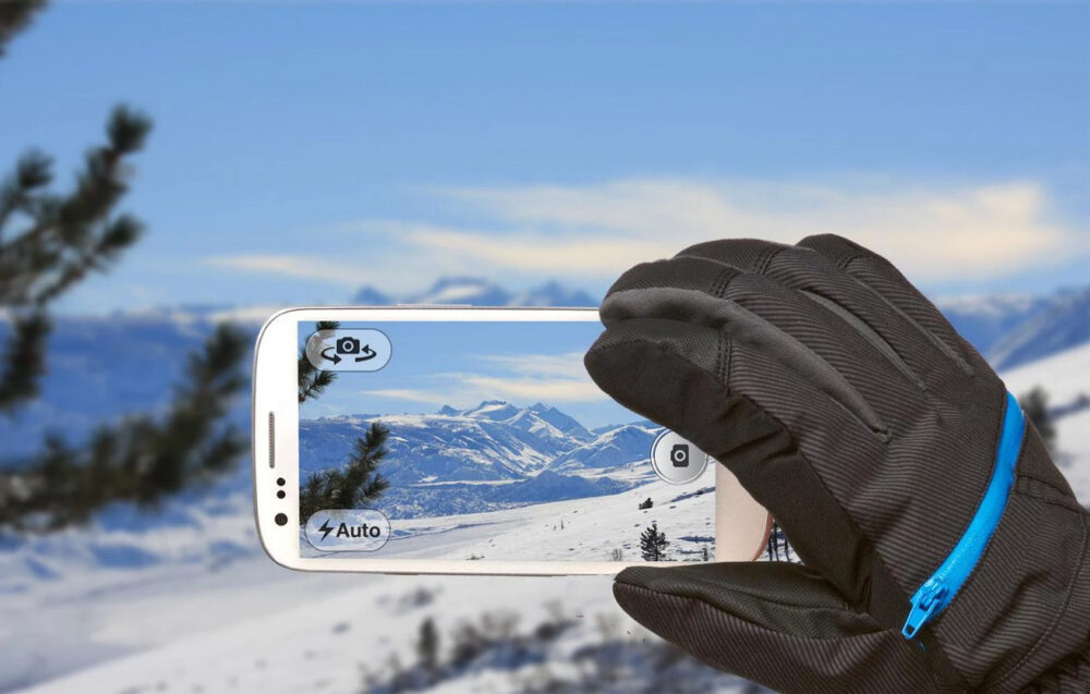 Whistle Camera let's you take that perfect shot by simply whistling