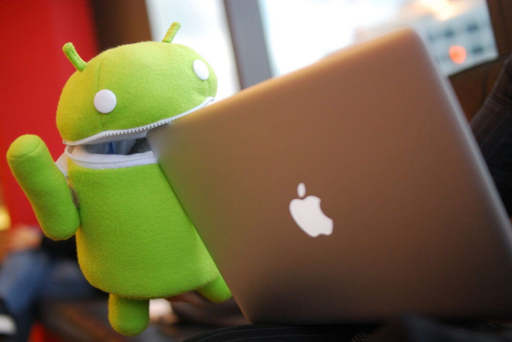 10 reasons why Android is better than iPhone even now