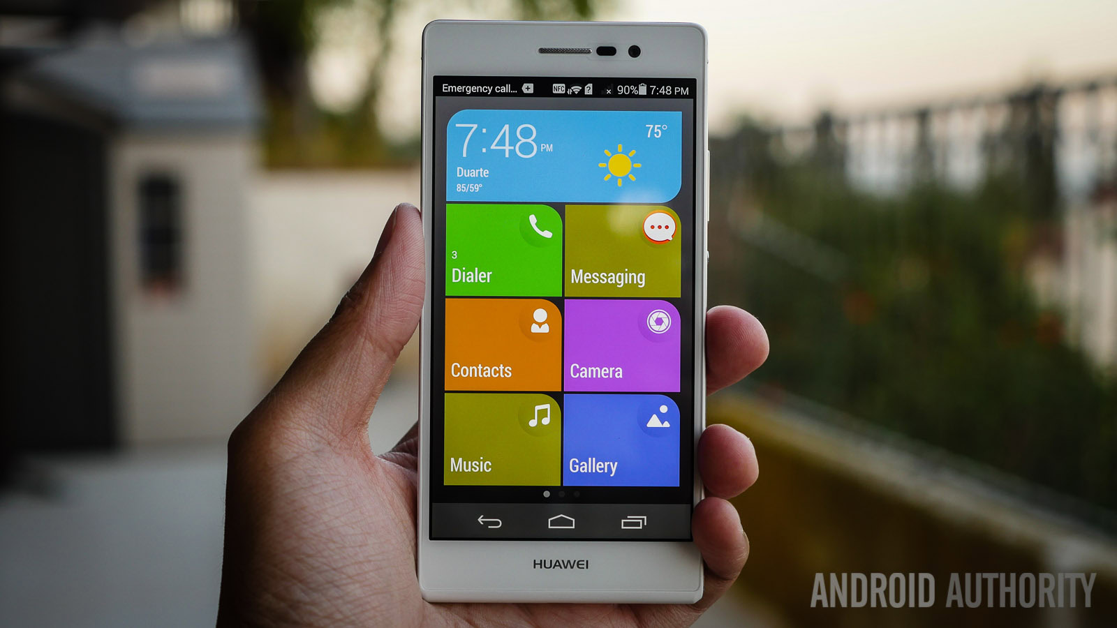 Huawei Ascend P7 Vs Iphone 5