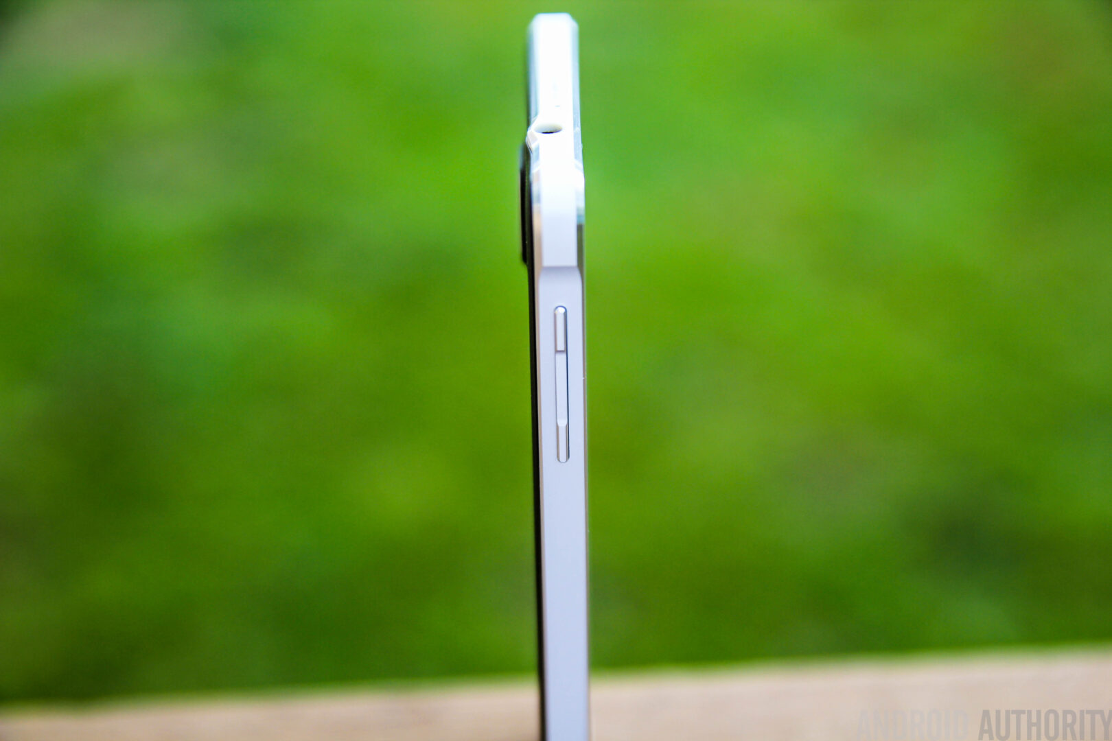 Samsung Galaxy Alpha review: a glimpse of something new