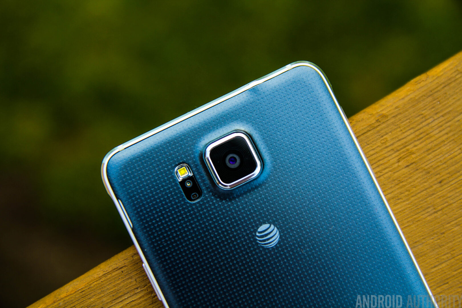 Samsung Galaxy Alpha review: a glimpse of something new