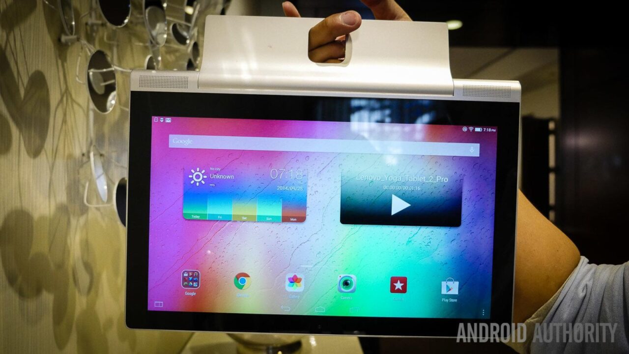 Yoga Tablet 2 Pro hands-on: 13-inch screen, a subwoofer, and a pico ...