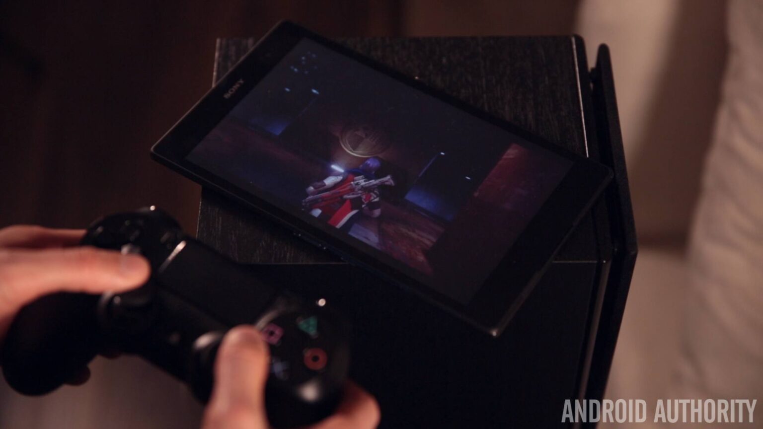 Sony Xperia Z3 Game Control Mount and PS4 Remote Play (video)