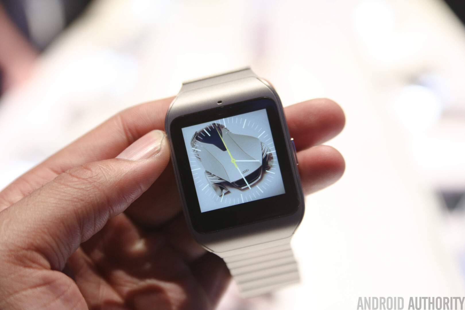 Sony SmartWatch 3 steel model hands on