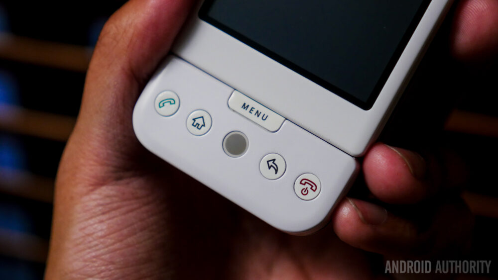 Top 5 smartphone features that are trending down or no longer exist ...