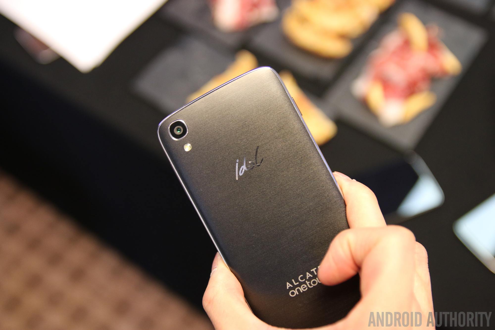Alcatel OneTouch Idol 3 hands on and first look