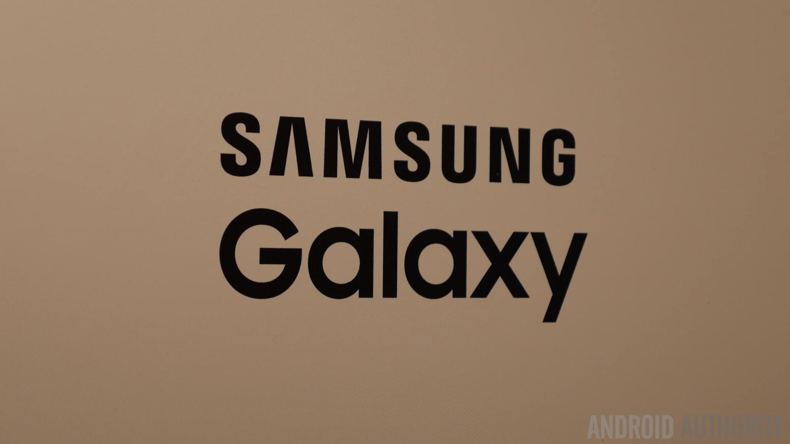 Samsung explains how it wants to differentiate its app store - Android ...