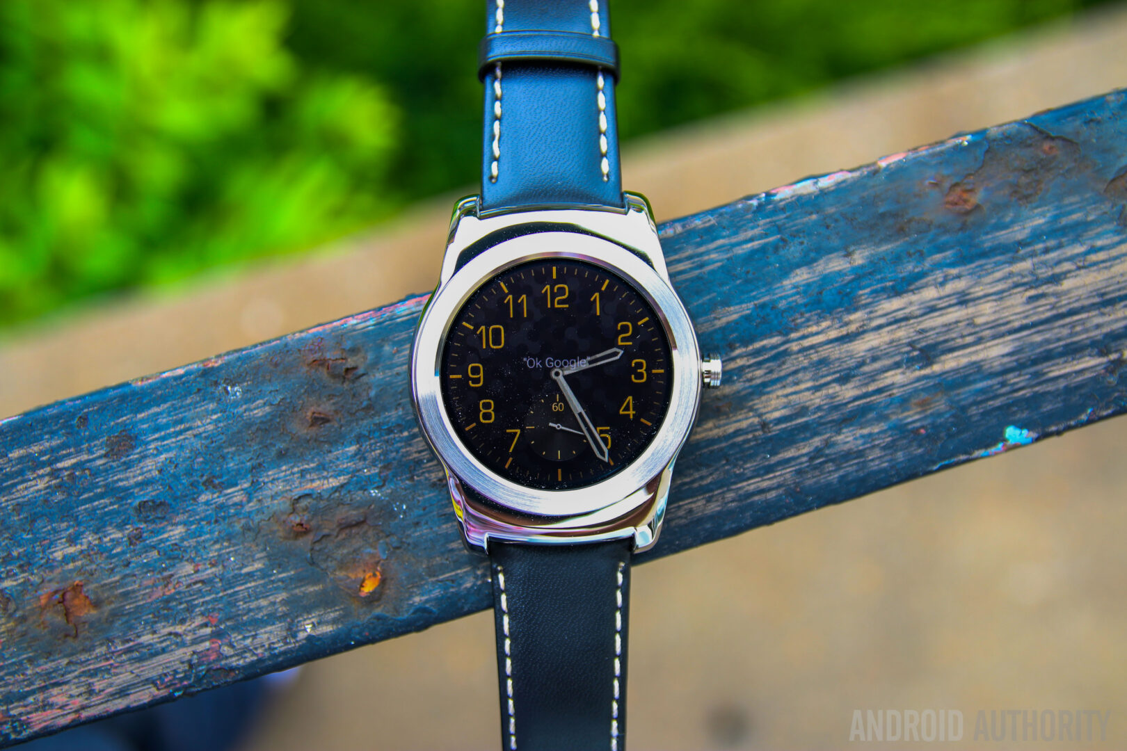 LG Display to invest one billion in flexible OLED panels