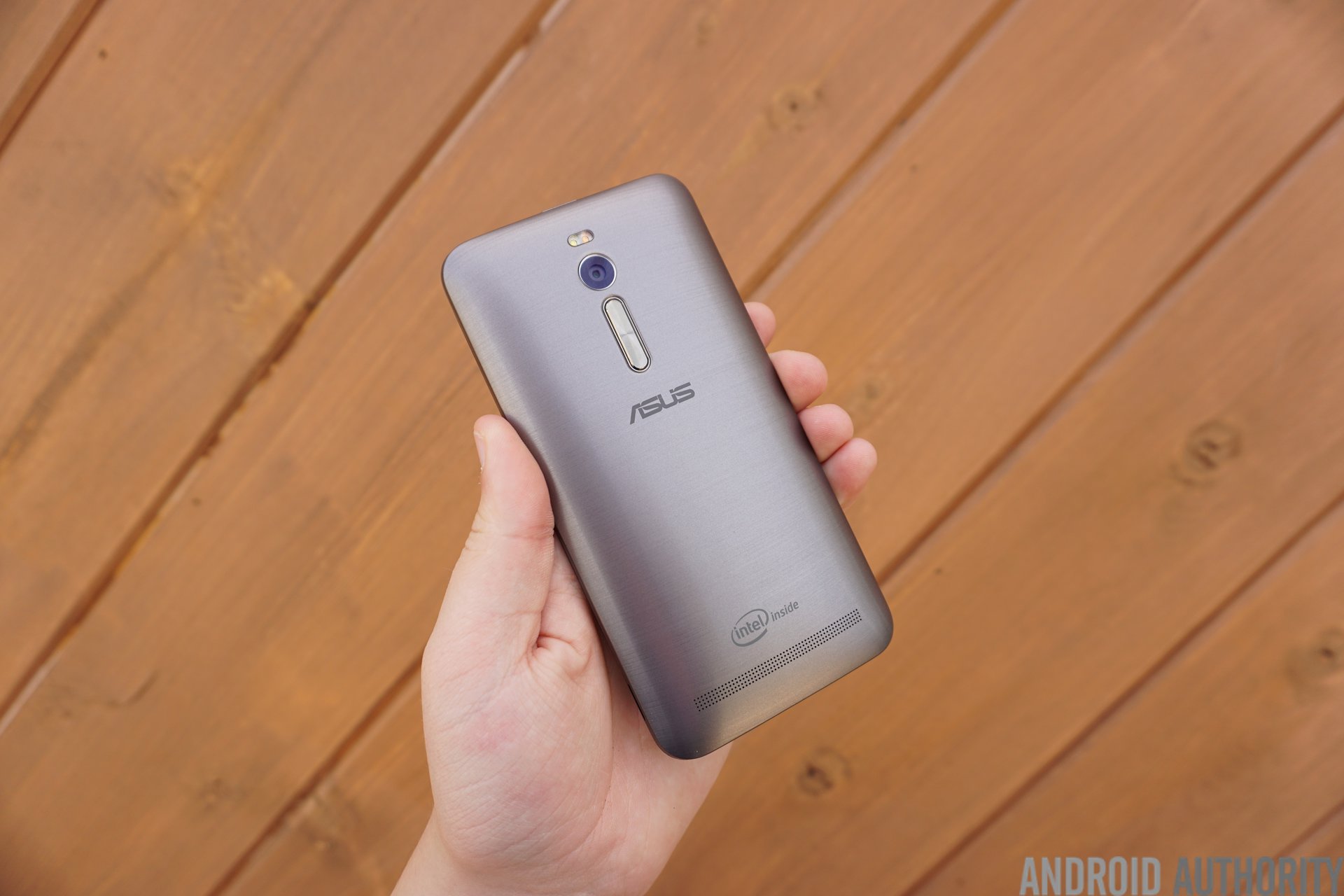 Best budget smartphones under $200 (summer 2015)