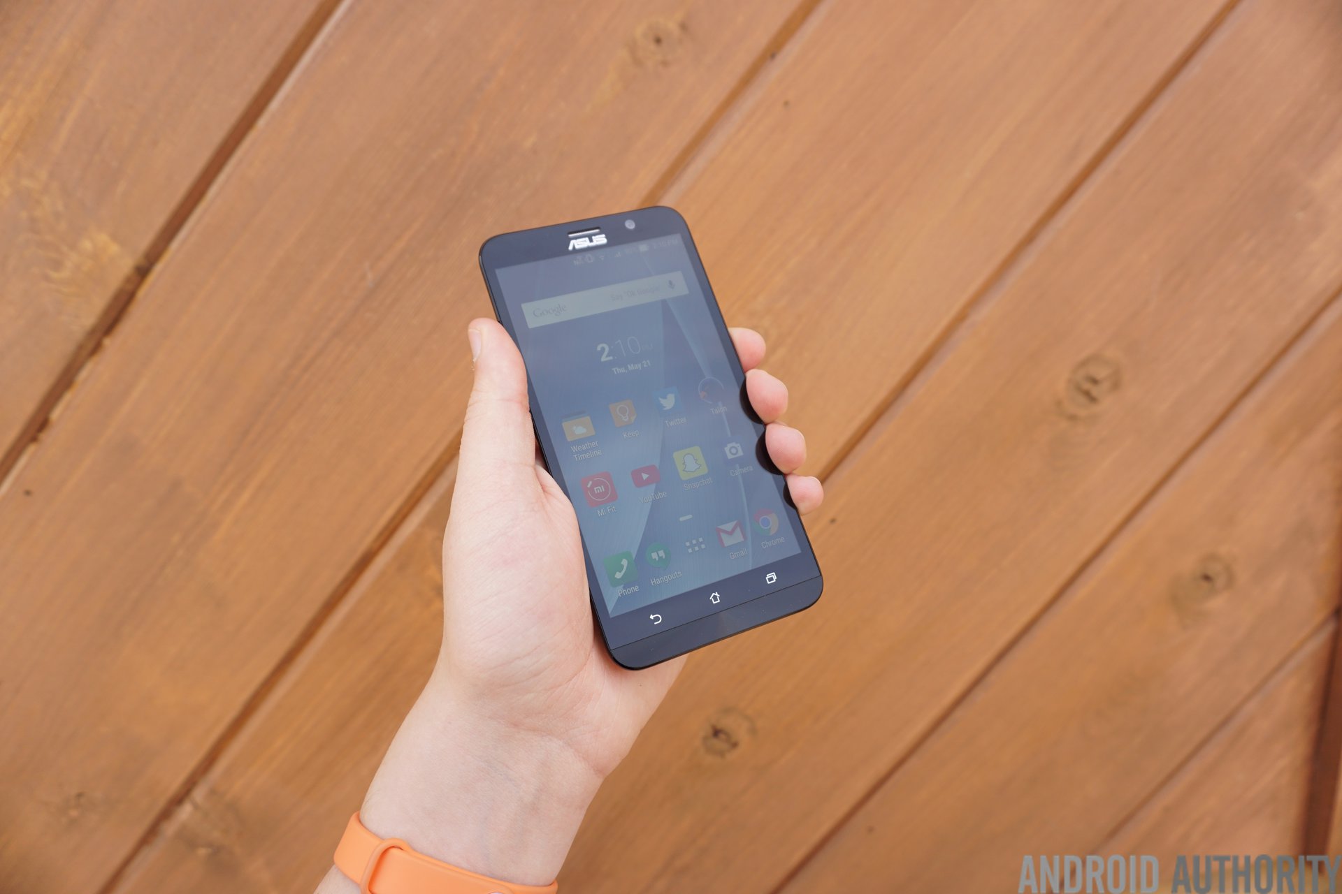 Best budget smartphones under $200 (summer 2015)