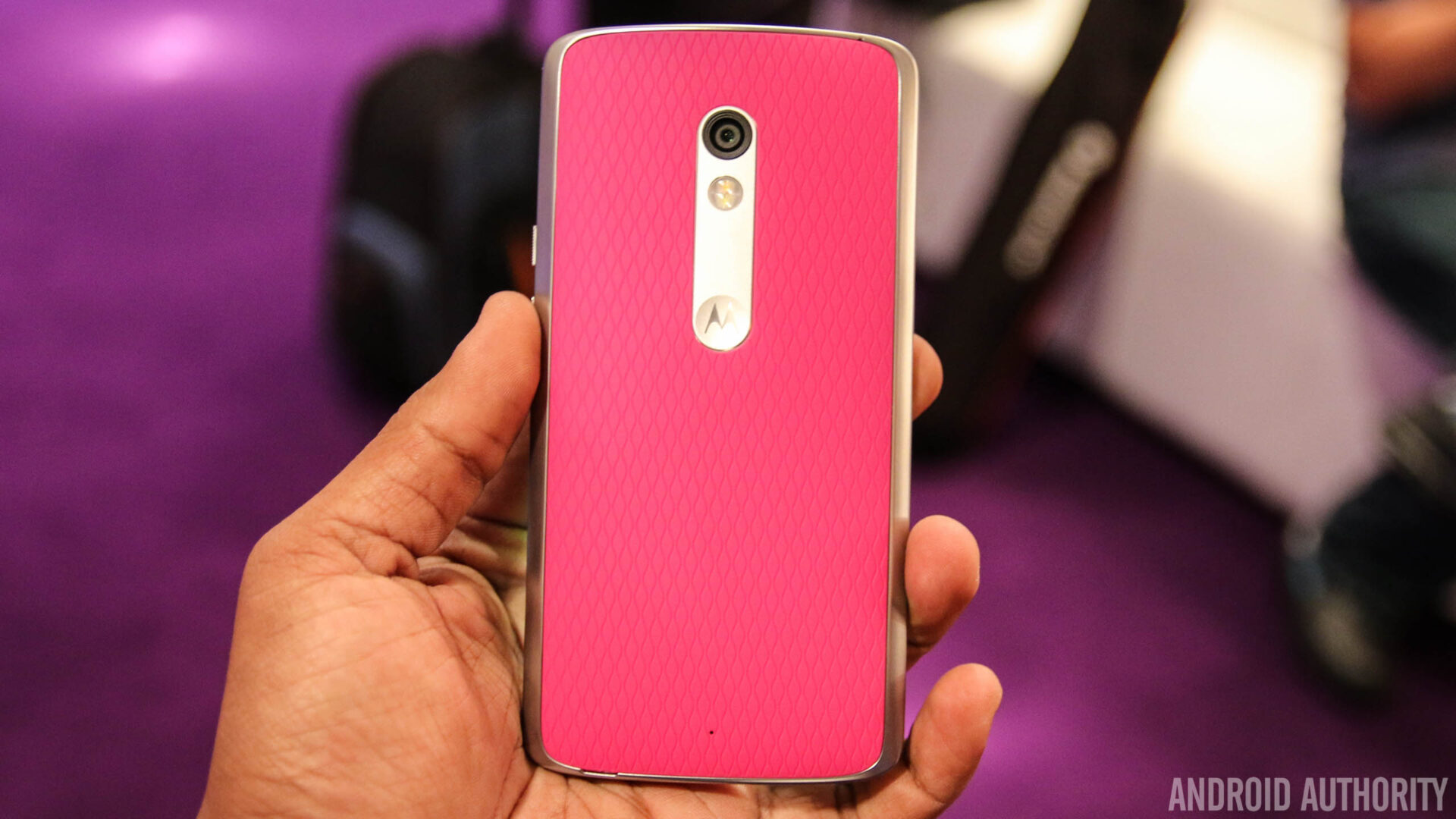 Motorola's magical mix: stock Android + custom enhancements + Moto Maker