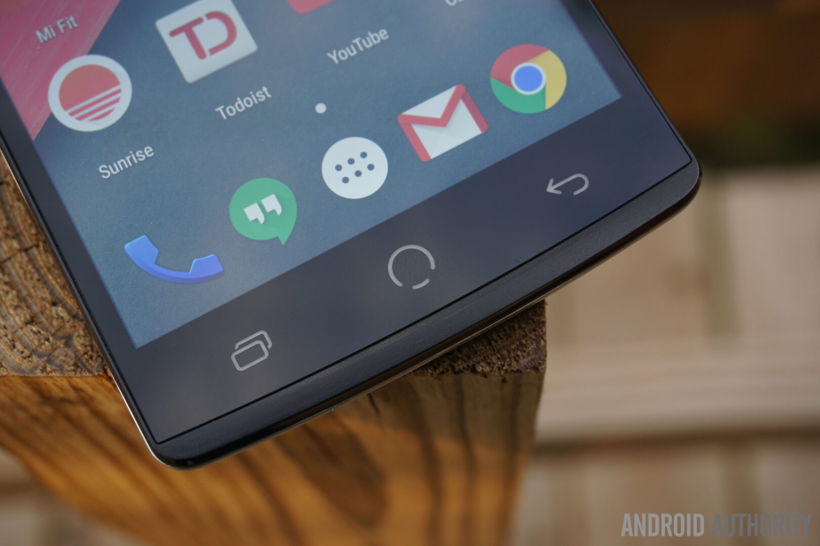 NUU Mobile Z8 review