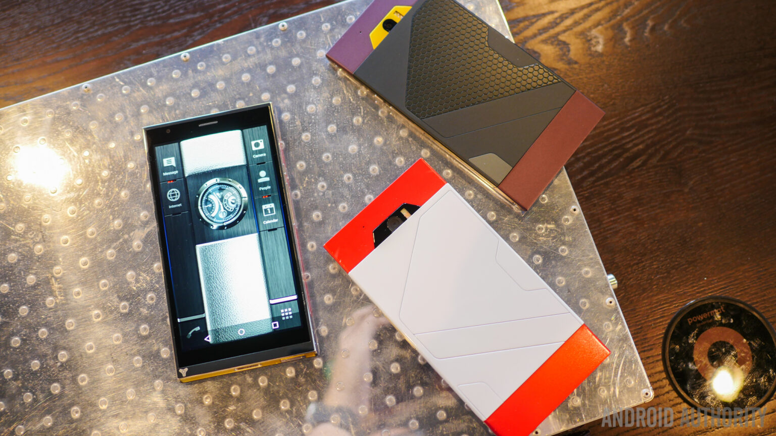 Turing Phone first look: a focus on security, inside and out