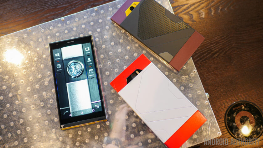 Turing Phone first look: a focus on security, inside and out