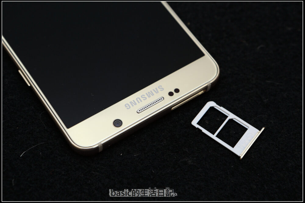 Dual-SIM Galaxy Note 5 pre-orders, no microSD to be found