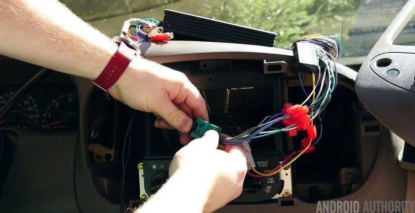 How to install a tablet in your car