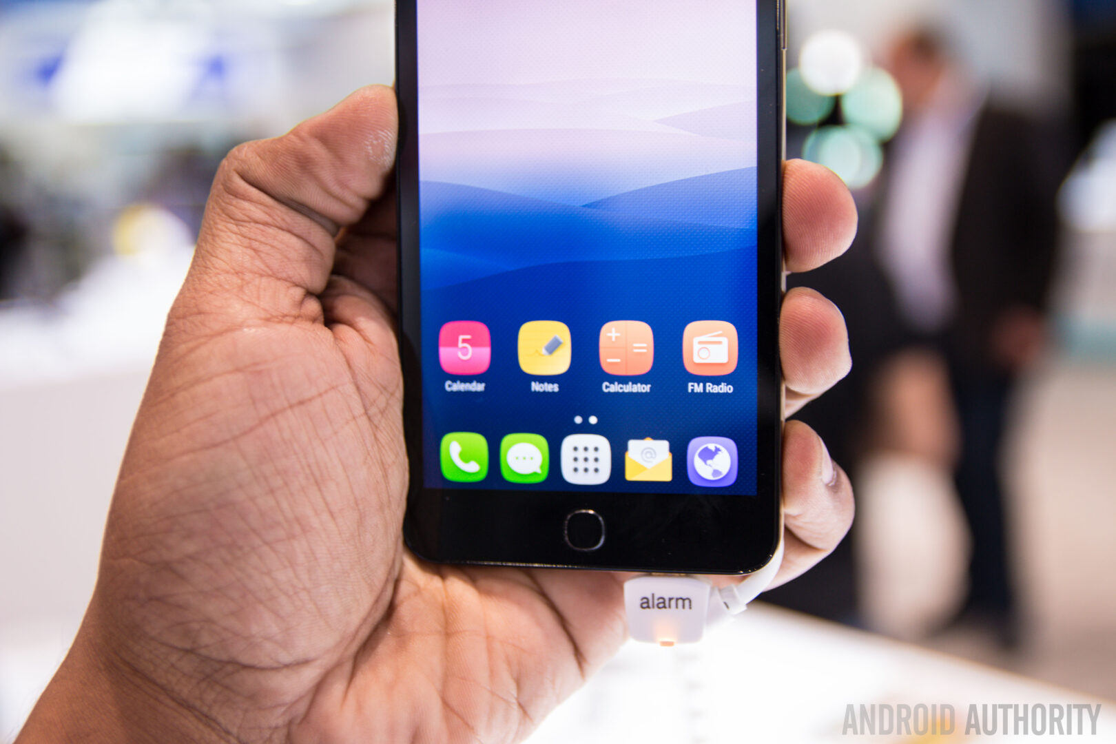 Hands on with Alcatel OneTouch's new smartphones at IFA
