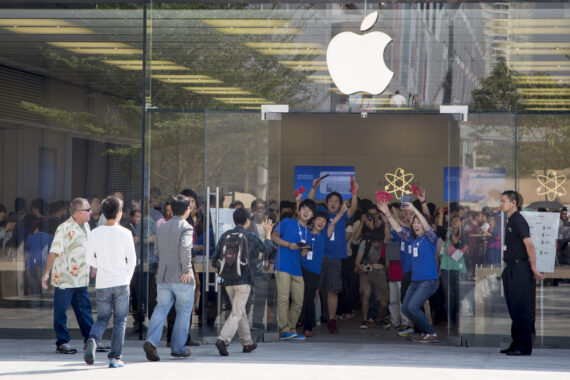 Is Apple a cult? New York University Historian says "it obviously is"