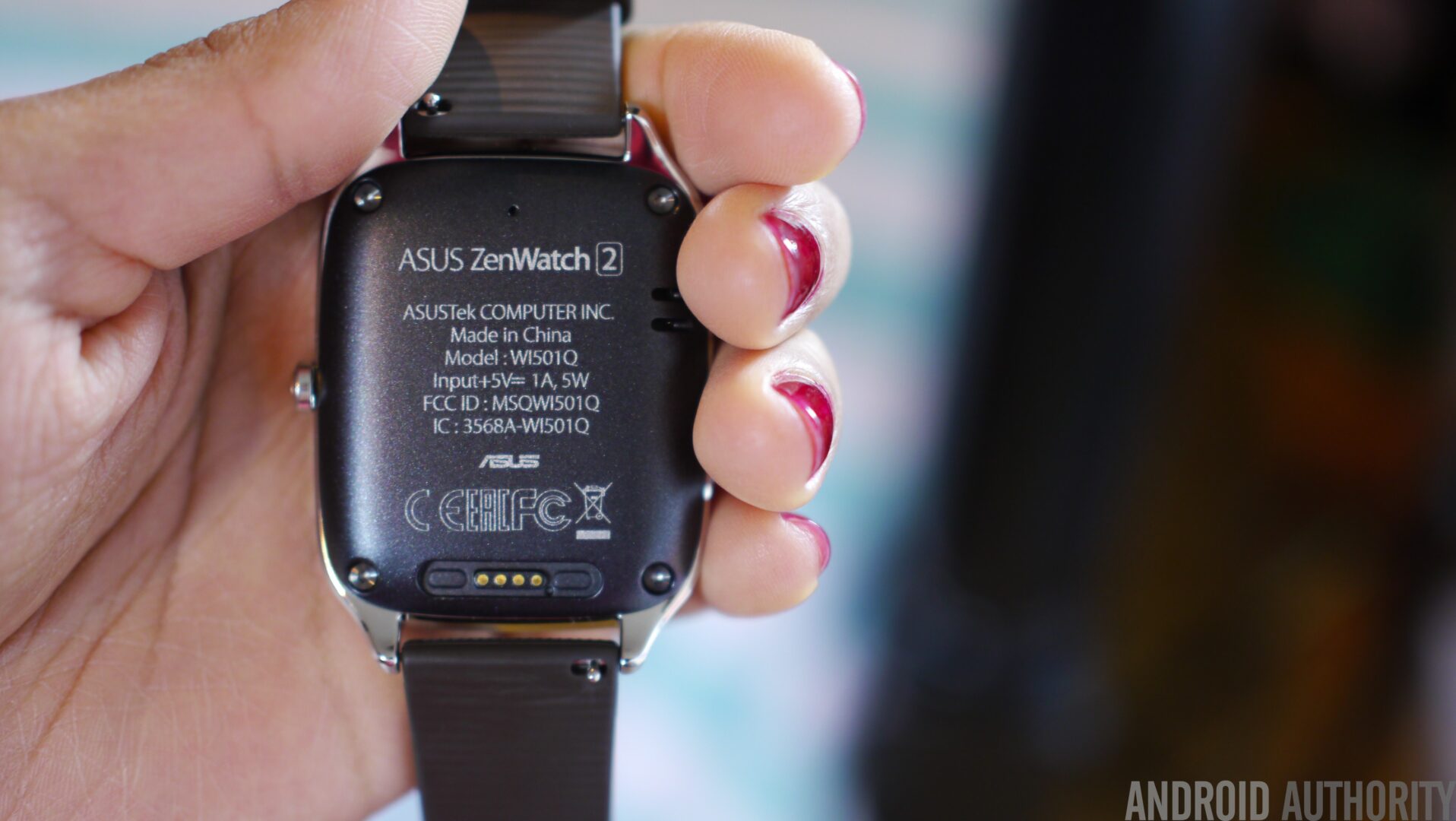 ASUS ZenWatch 2 now available in the Google Play Store
