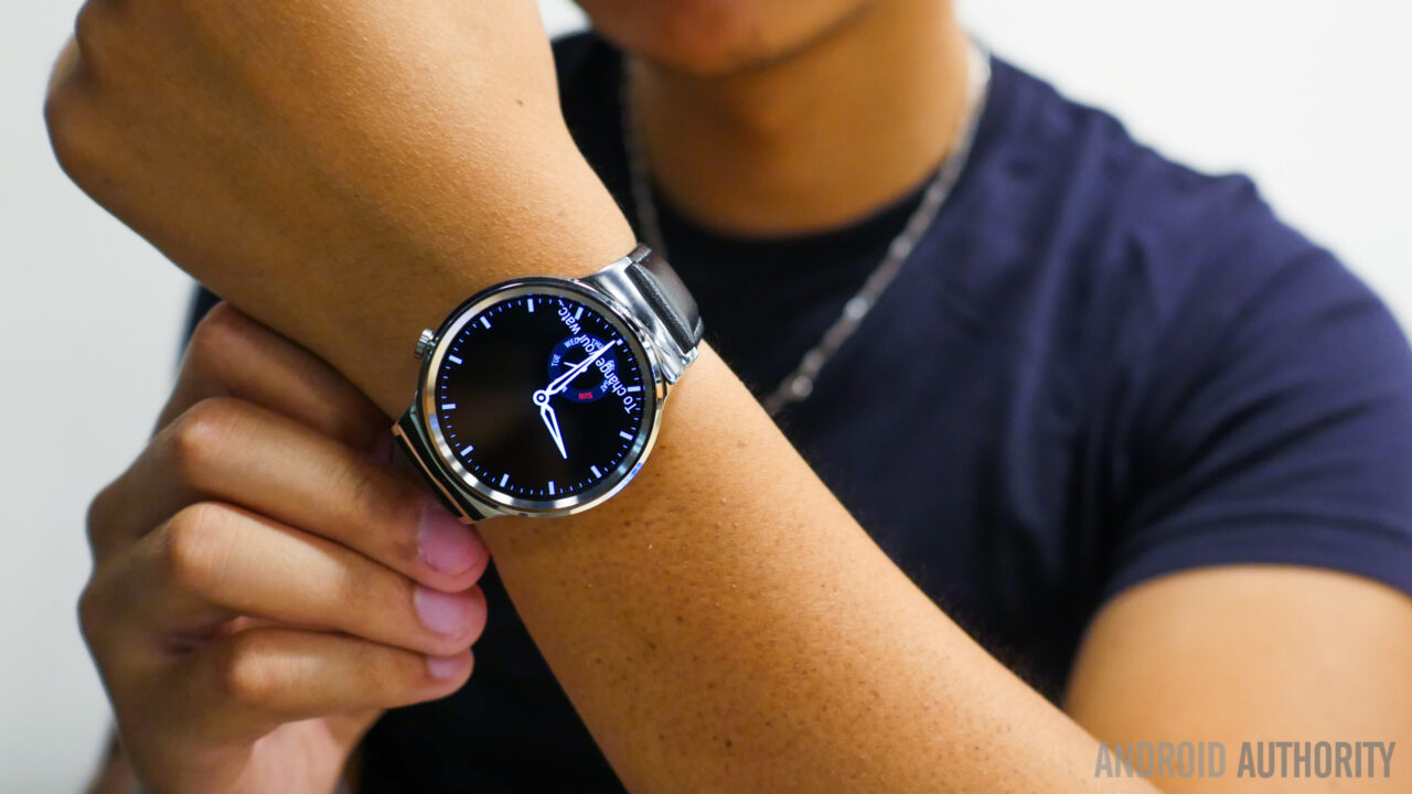 HUAWEI Watch unboxing and initial impressions