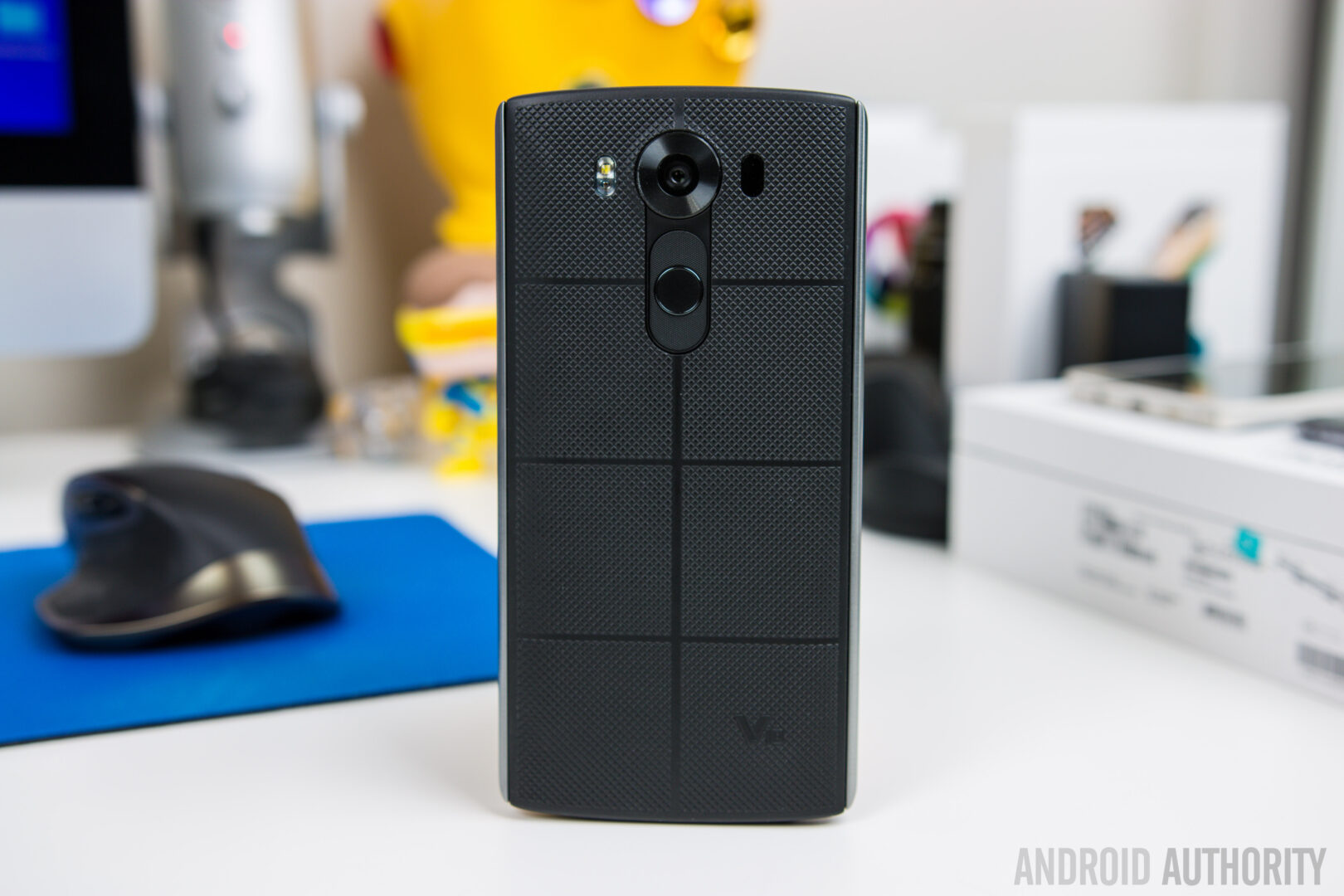 LG V30 render video suggests LG is playing it safe and I don’t blame it