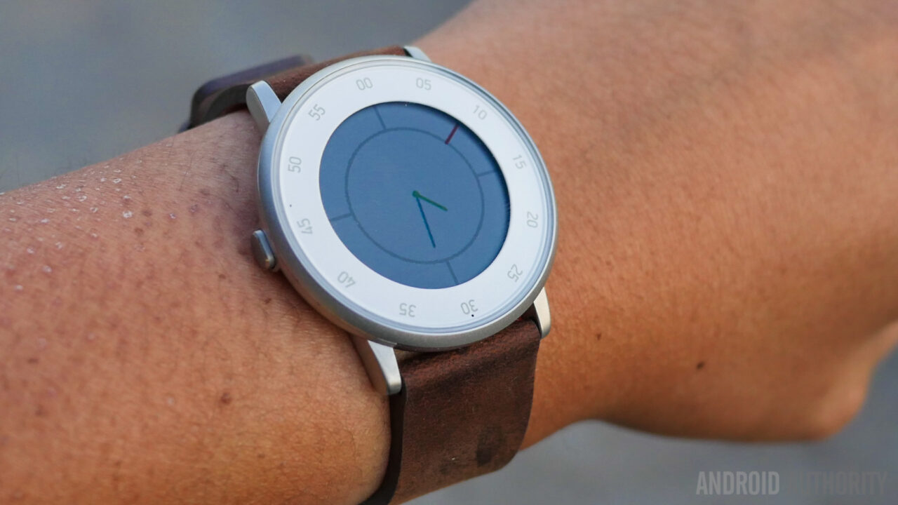 Pebble Time Round review