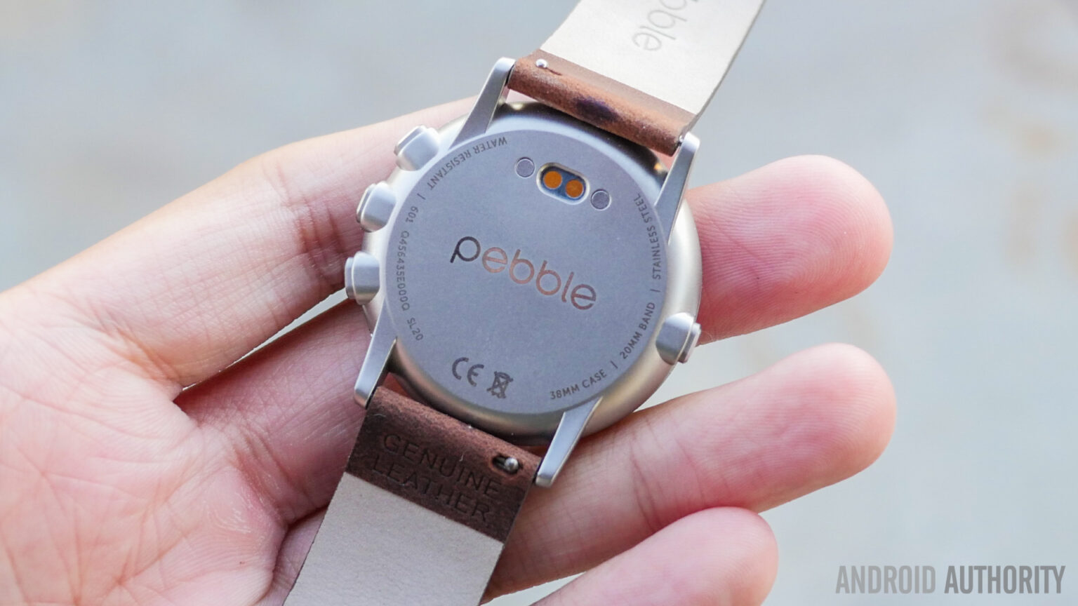 Fitbit extends support of Pebble smartwatches until the end of June 2018