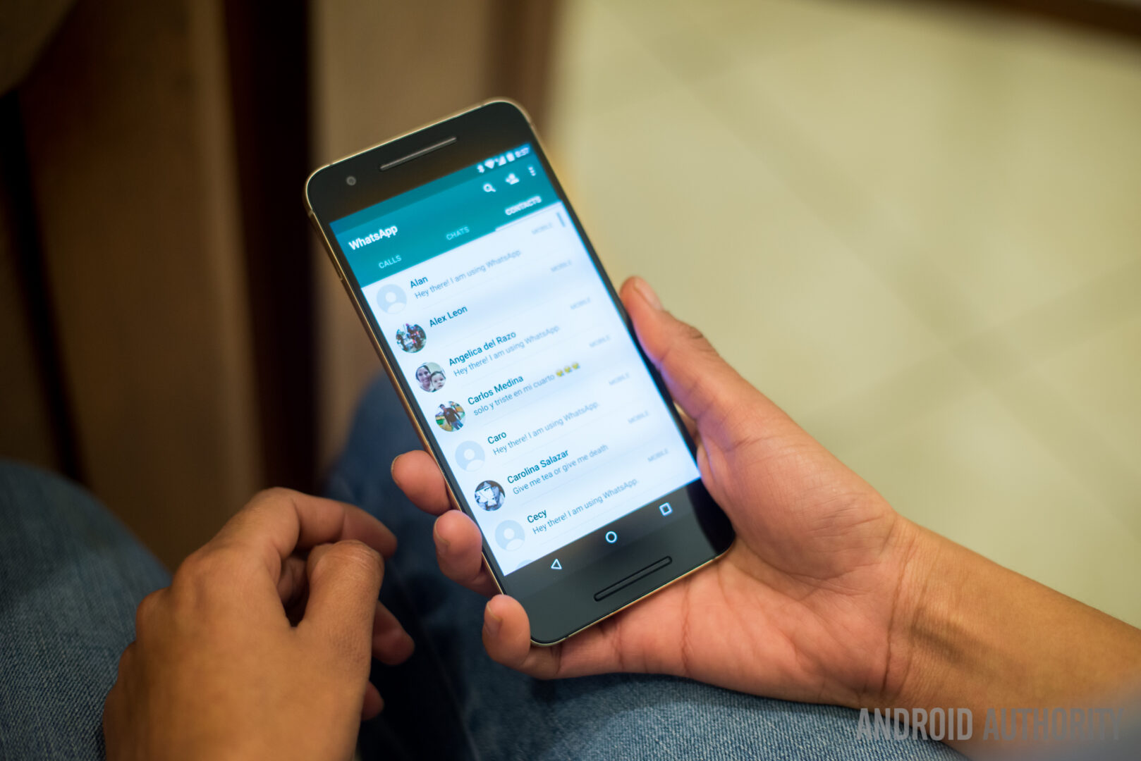 WhatsApp gains multi-recipient sending, ‘frequent chats’ - Android ...
