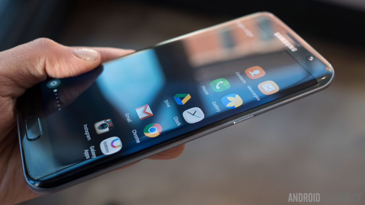 Chinese phones with Samsung Edge displays heading our way
