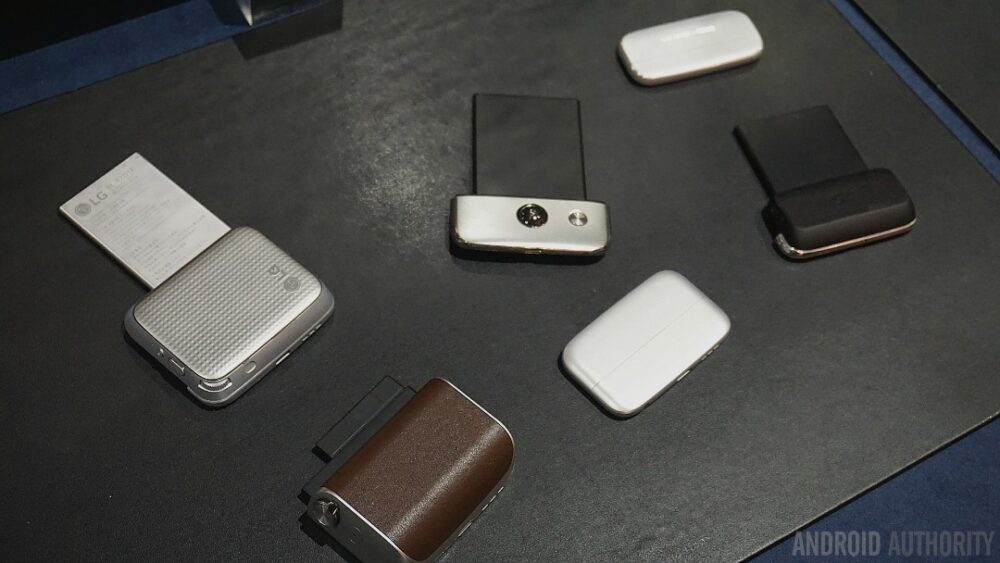 Why modular phones haven't lived up to the initial hype