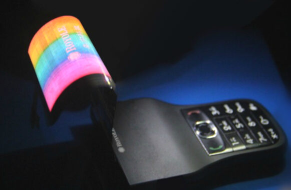 The only thing stopping flexible displays from taking over is that no ...