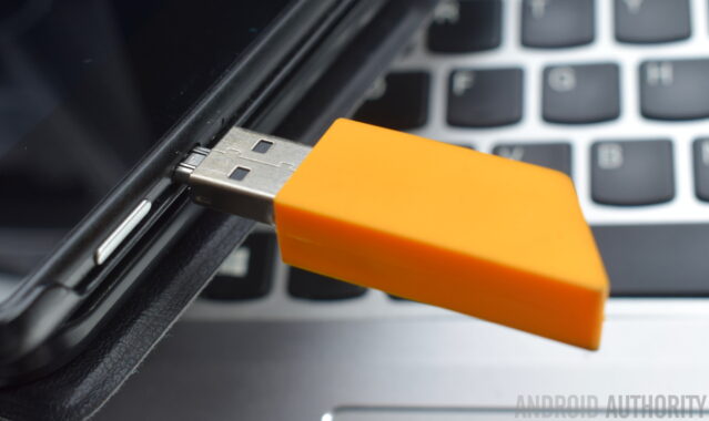 10 essential road trip Android apps and gadgets