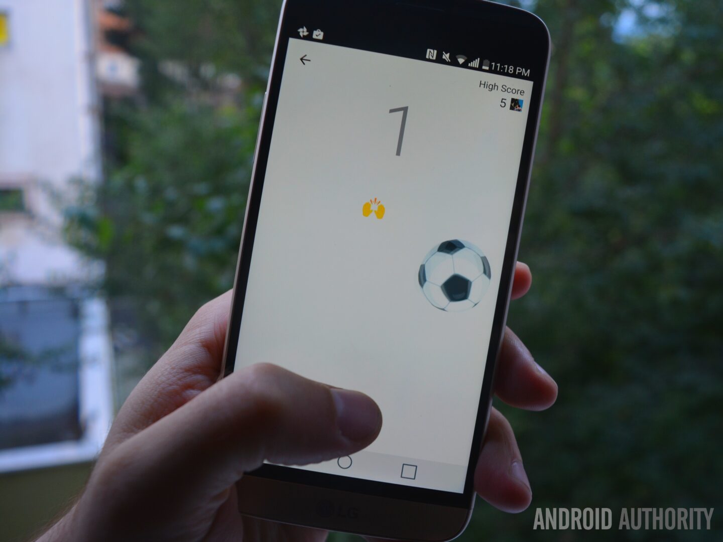 How to play the hidden football game in Facebook Messenger - Android ...
