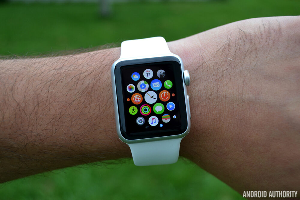 5 things Android Wear can learn from the Apple Watch