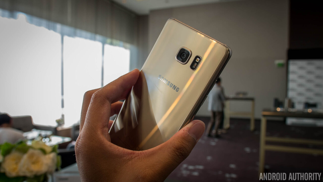 Galaxy Note 7 color comparison: gold, silver, black & blue - Android ...