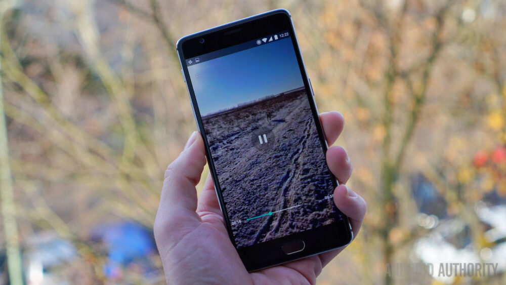 WhatsApp adds GIF support and video streaming - Android Authority