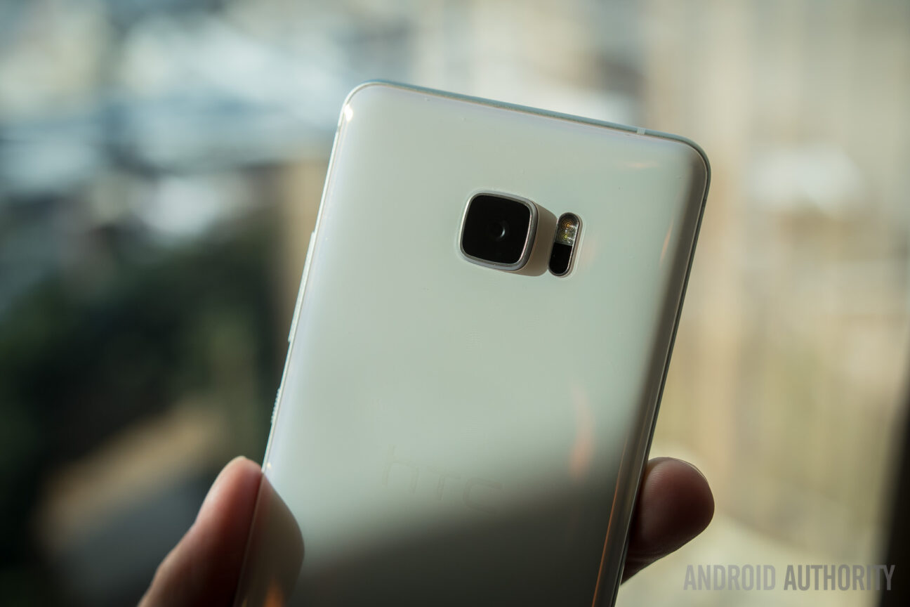 HTC U Ultra: hands-on, price, specs, and release date!