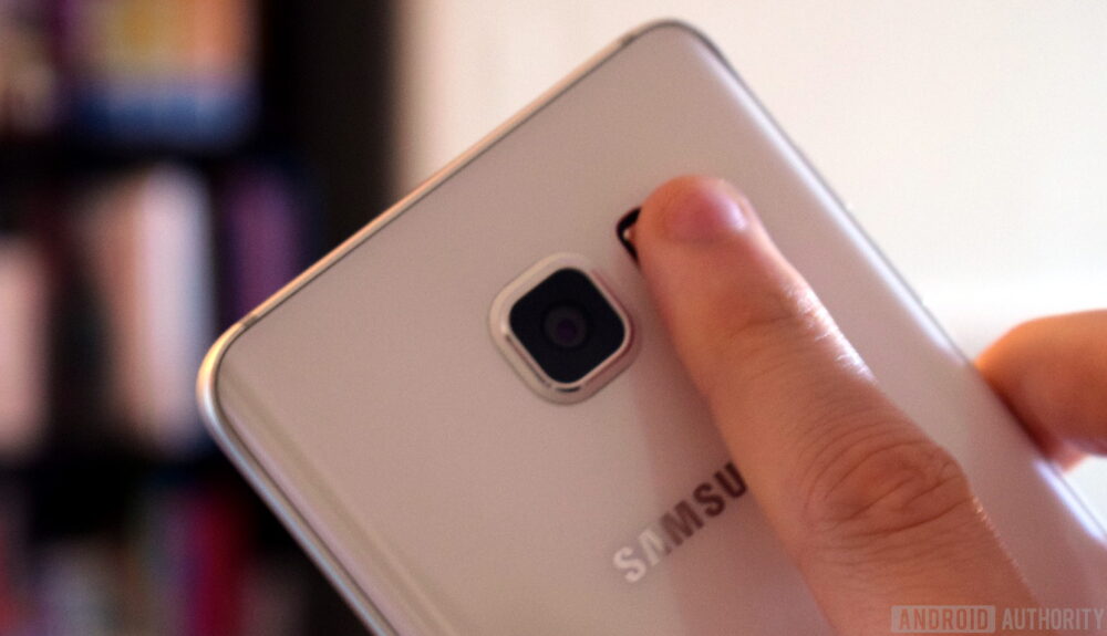 Why the Samsung Galaxy S8 finger scanner location is ...