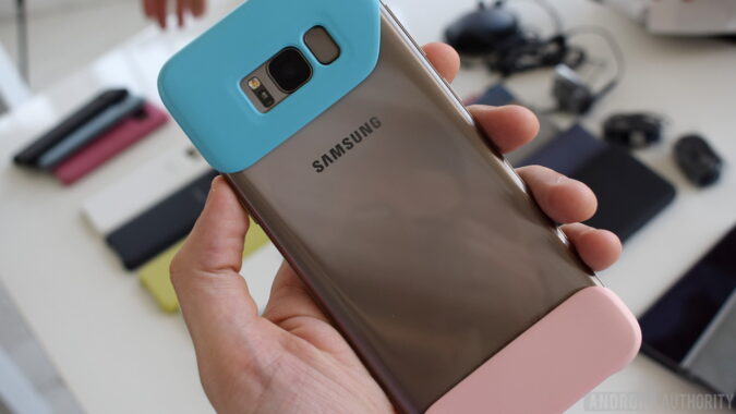 These are the accessories for the Samsung Galaxy S8