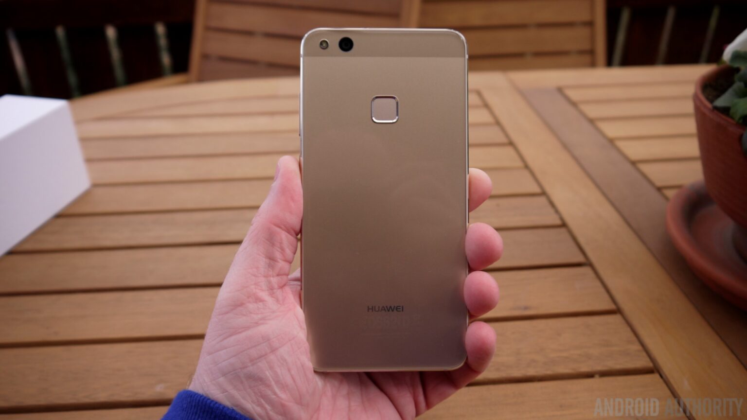 HUAWEI P10 lite review - Android Authority