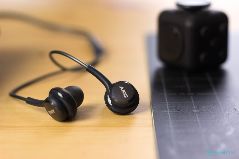 Samsung Galaxy S8 AKG earbuds: how good are they? - Android Authority