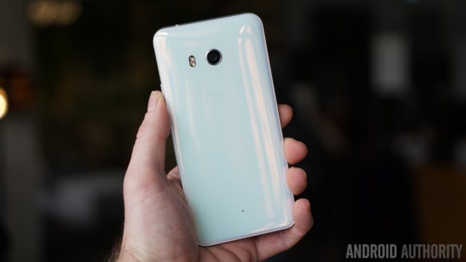 Deal: Coupon code takes $50 off your new and shiny HTCU11 order