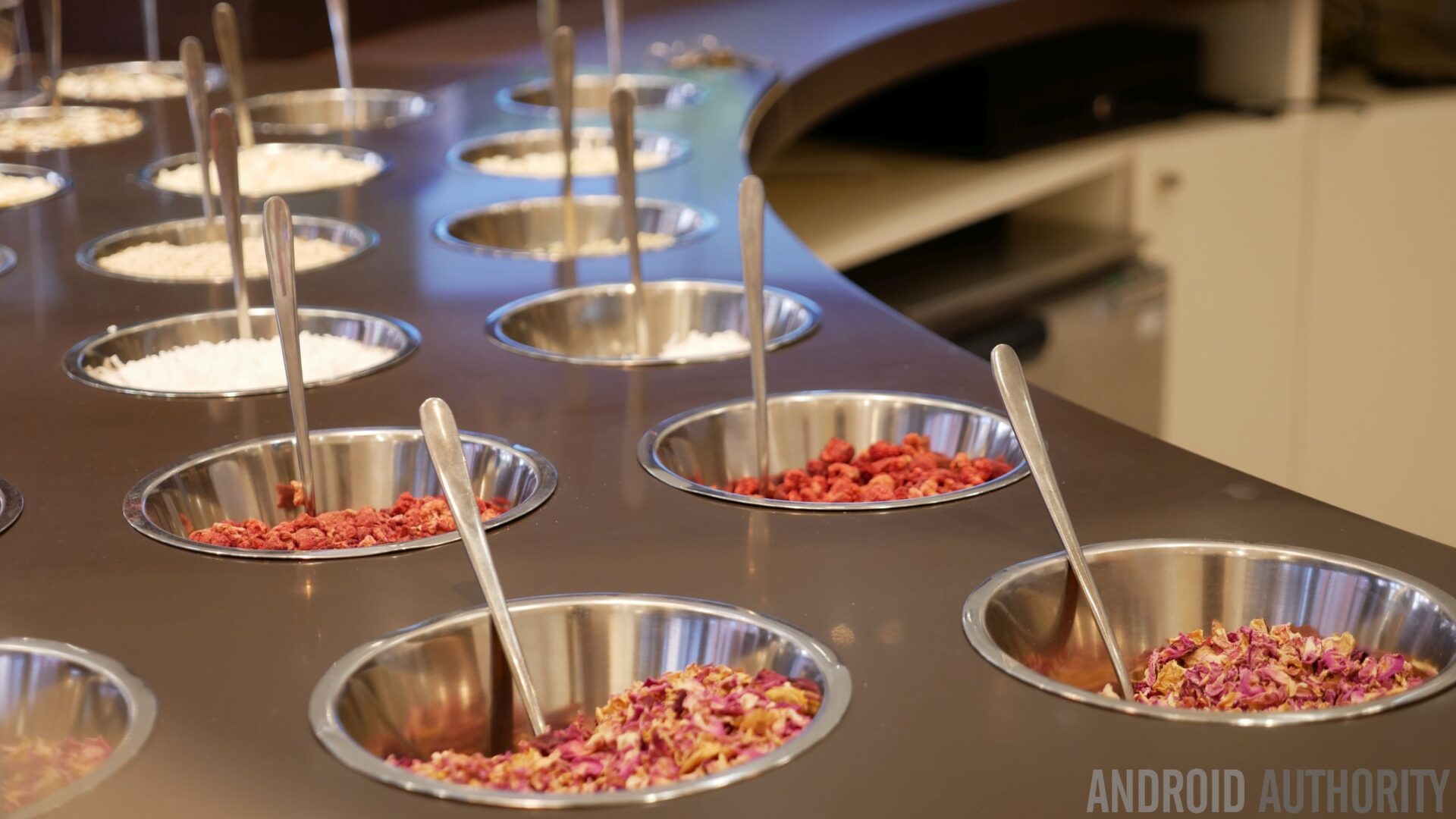 OnePlus 5 Pop-up event in NYC: Magnum, Phones, Lines, & More - Android ...