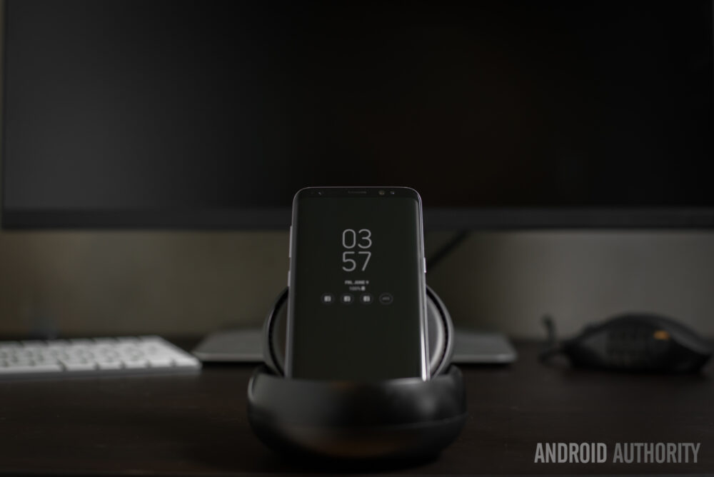 Samsung DeX Pad leaked, expected to arrive with the Galaxy S9