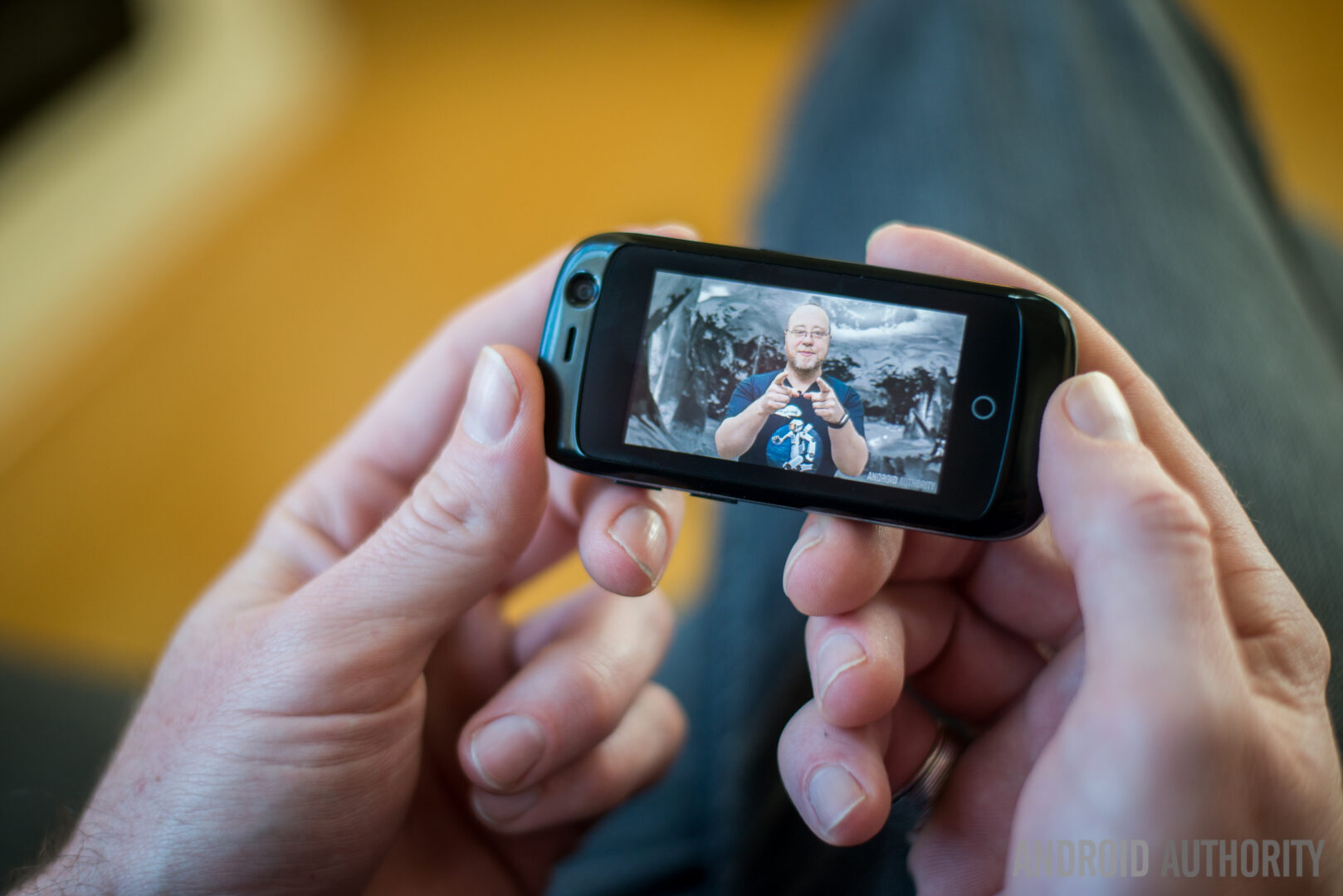 Unihertz Jelly review: a tiny phone with huge aspirations - Android ...